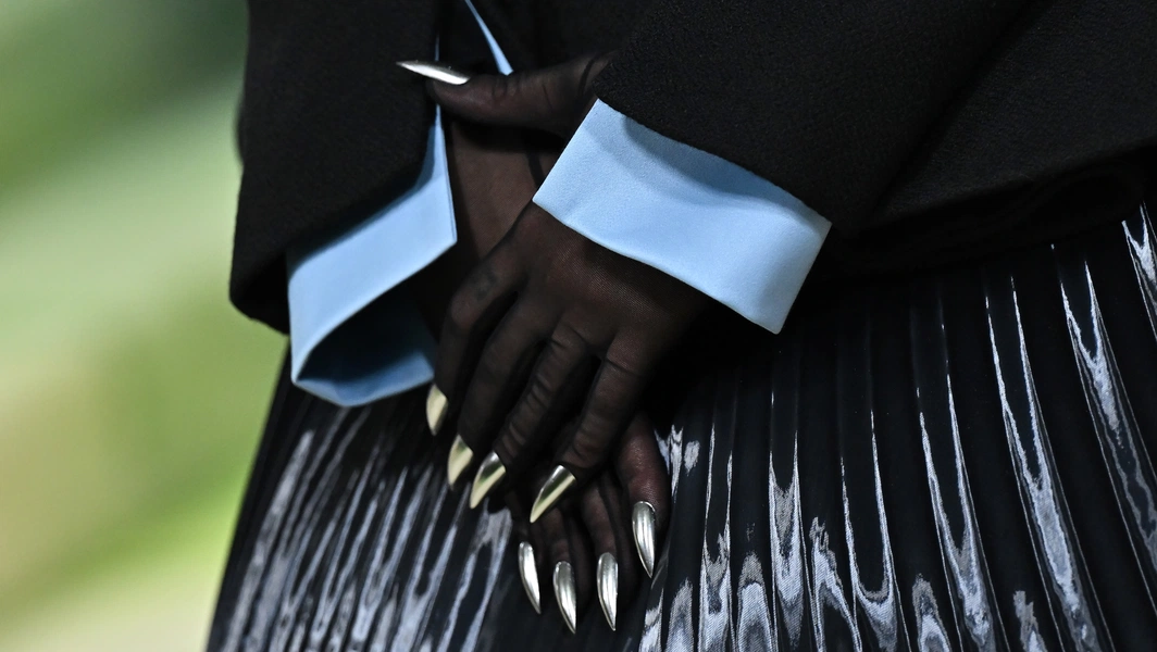Short almond nails emerge as summer 2026's chicest manicure