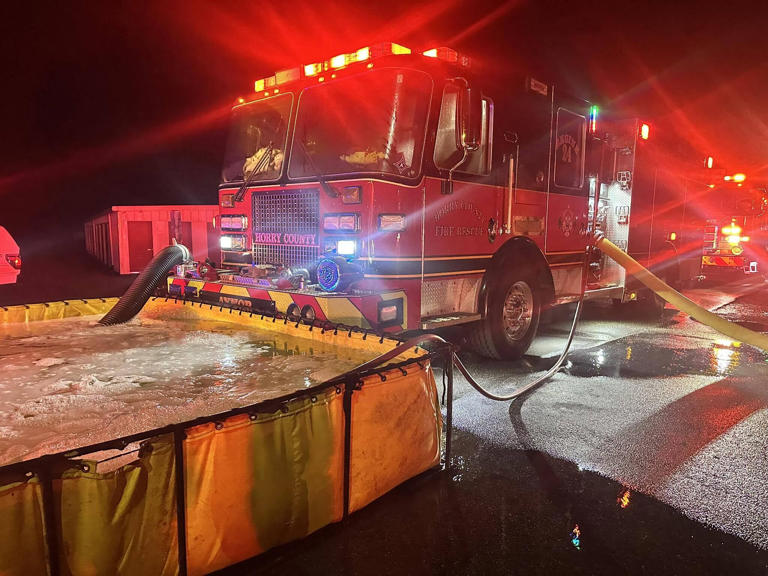 6 displaced in Conway-area mobile home fire