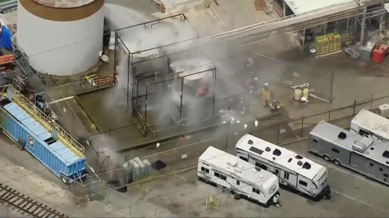 Thousands return home as Garden Grove chemical tank threat eases