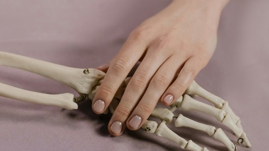 Why do women start losing bone strength earlier than they think ...