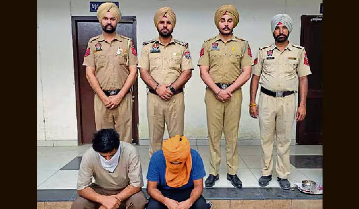 Punjabi singer arrested with 5 kg heroin, Rs. 1.5 lakh drug money in ...
