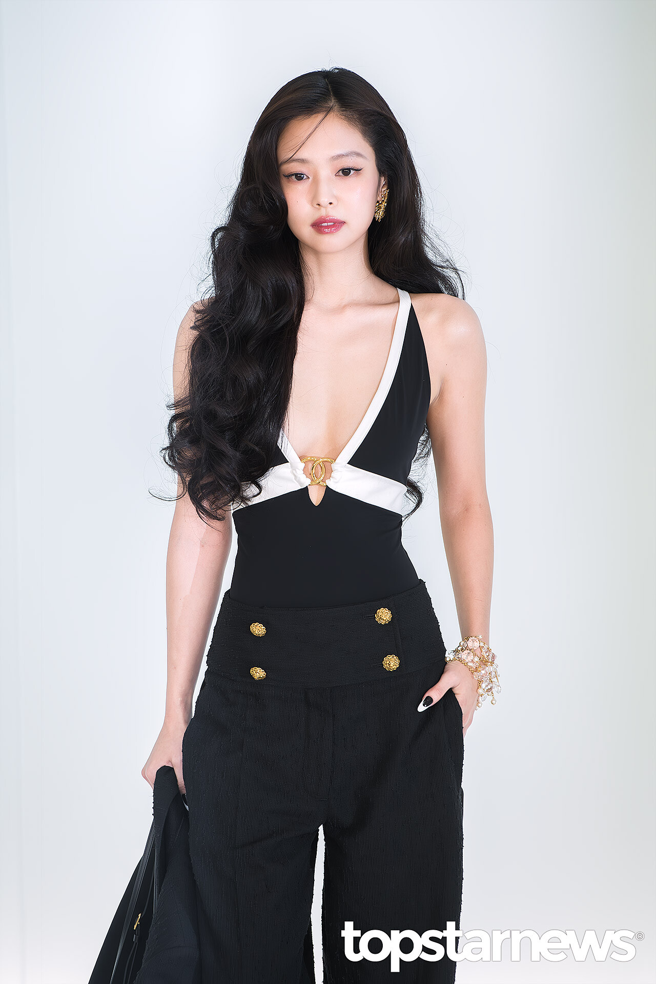 Jennie, Go Youn Jung, Park Seo Joon and more dazzle at Chanel’s 2026 ...