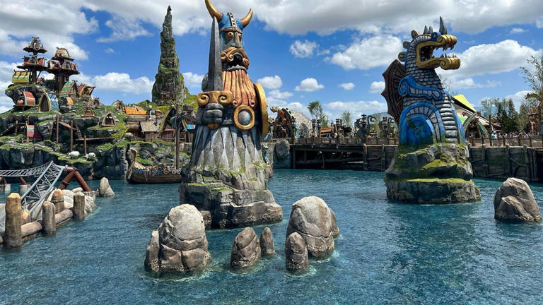 Why Isle of Berk is the Best Rope Drop Ride at Epic Universe Over Harry ...