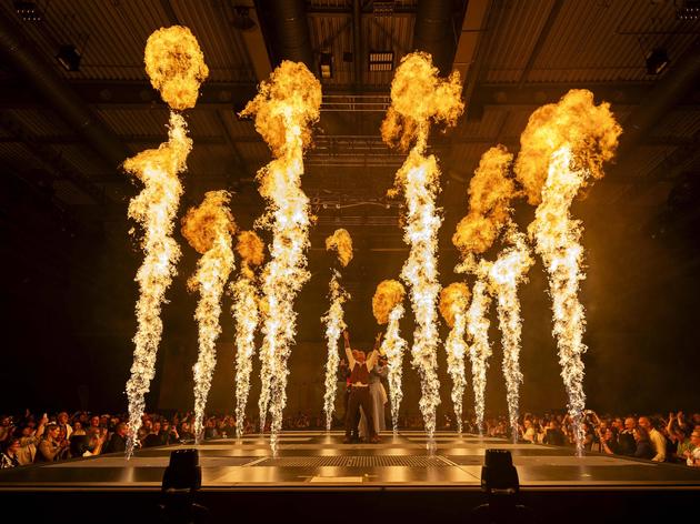 „Mitreißendes Spektakel“: Superstar der europäischen Musikszene kommt ...