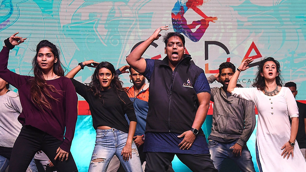 Akshay Kumar’s Bhojpuri song sparks mixed fan reactions online