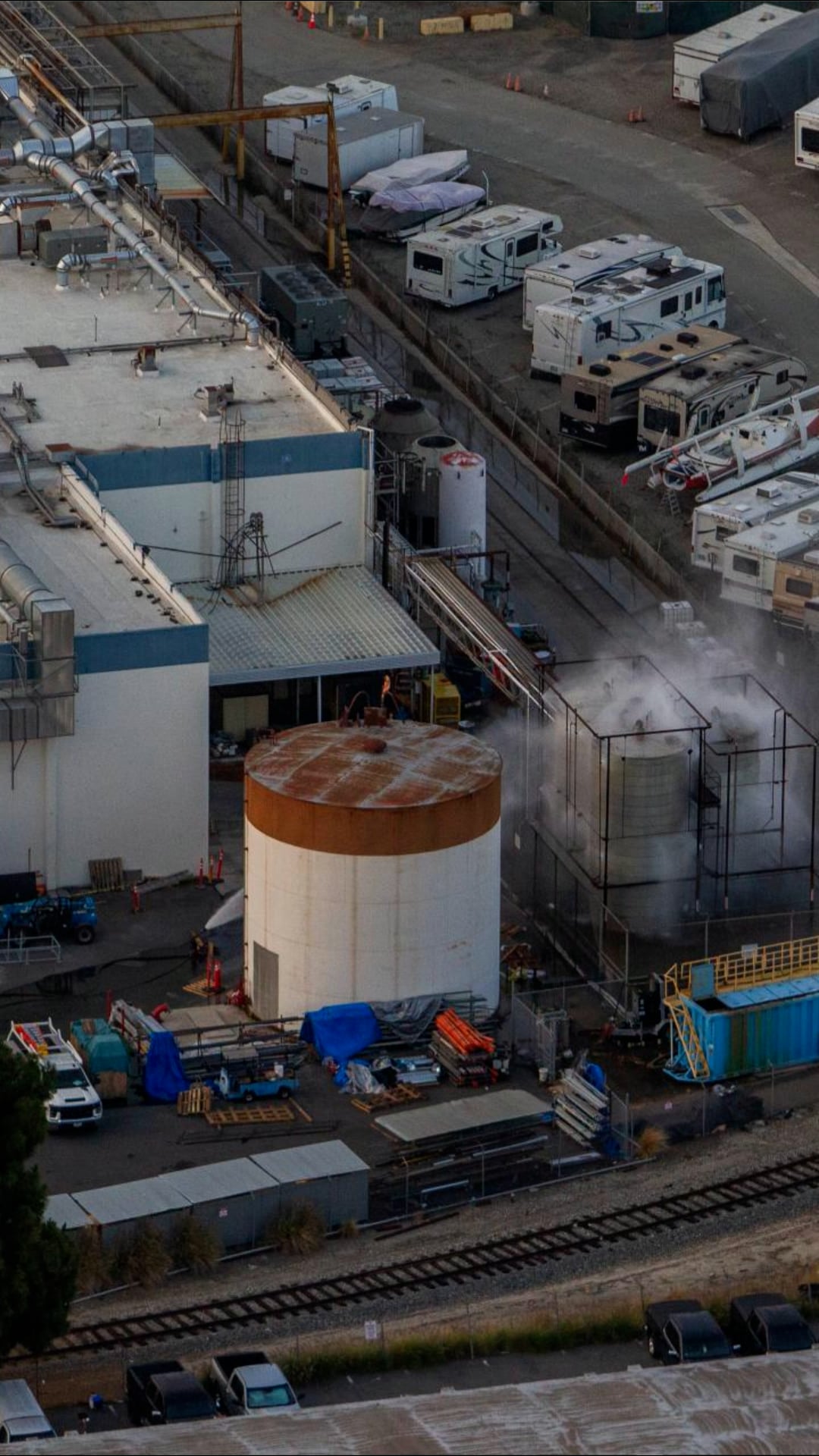 Threat of California chemical tank explosion eliminated
