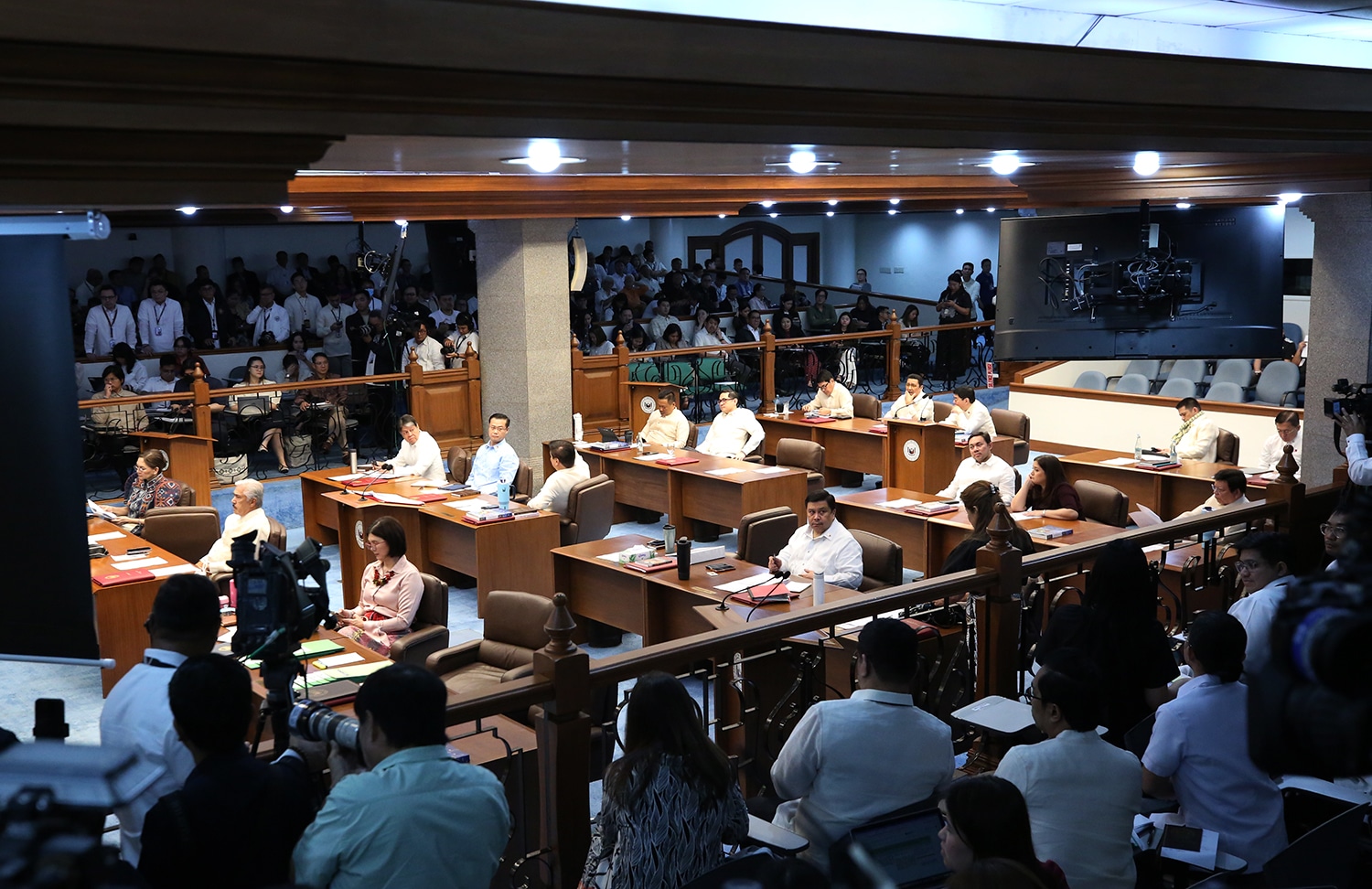 Senators clash over rule allowing online voting; minority walks out