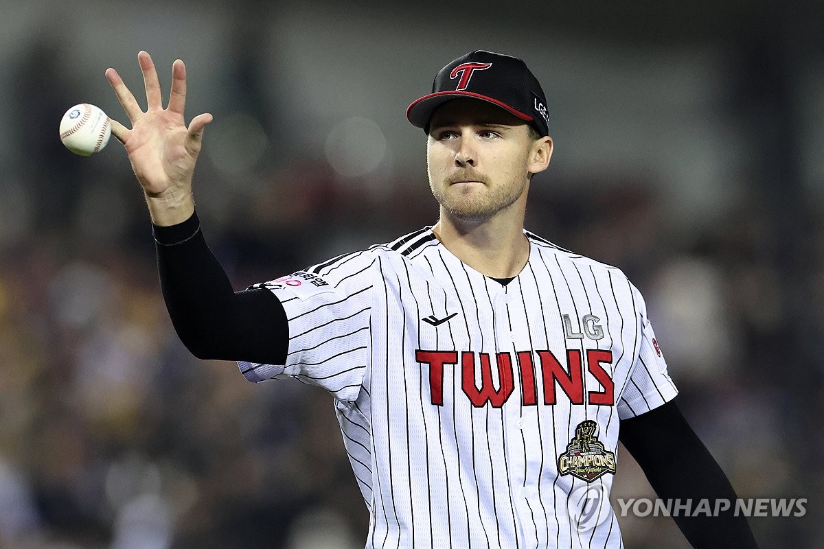 Twins edge out Giants in rain-shortened KBO game