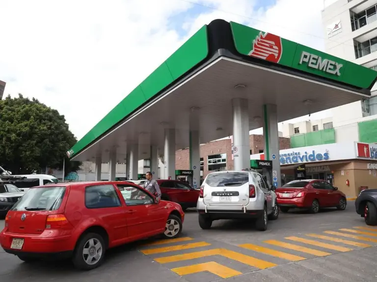 ¿Bajó la Magna? Precio de la gasolina hoy martes 26 mayo de 2026