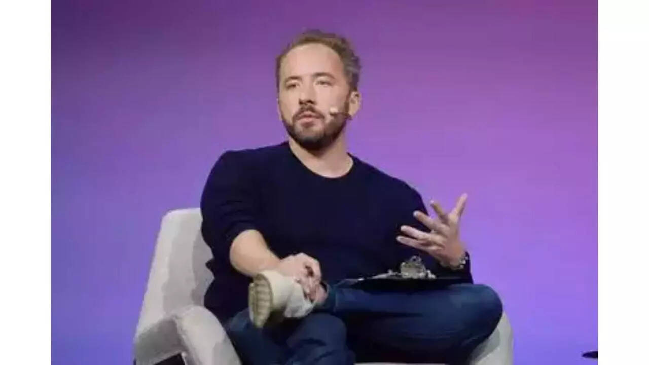 Dropbox CEO Andrew Houston to step down, insider Ashraf Alkarmi named ...