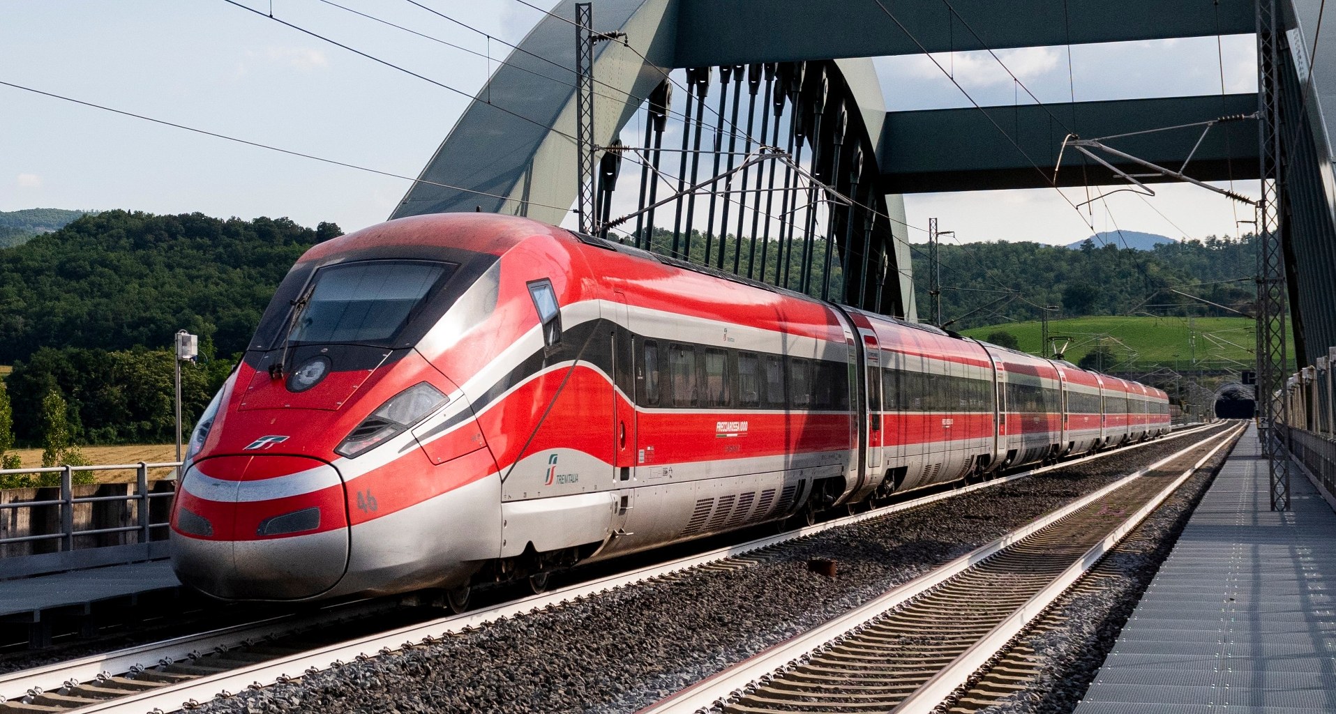 PESA nawiązuje współpracę z Hitachi Rail. Zbudują superszybkie pociągi