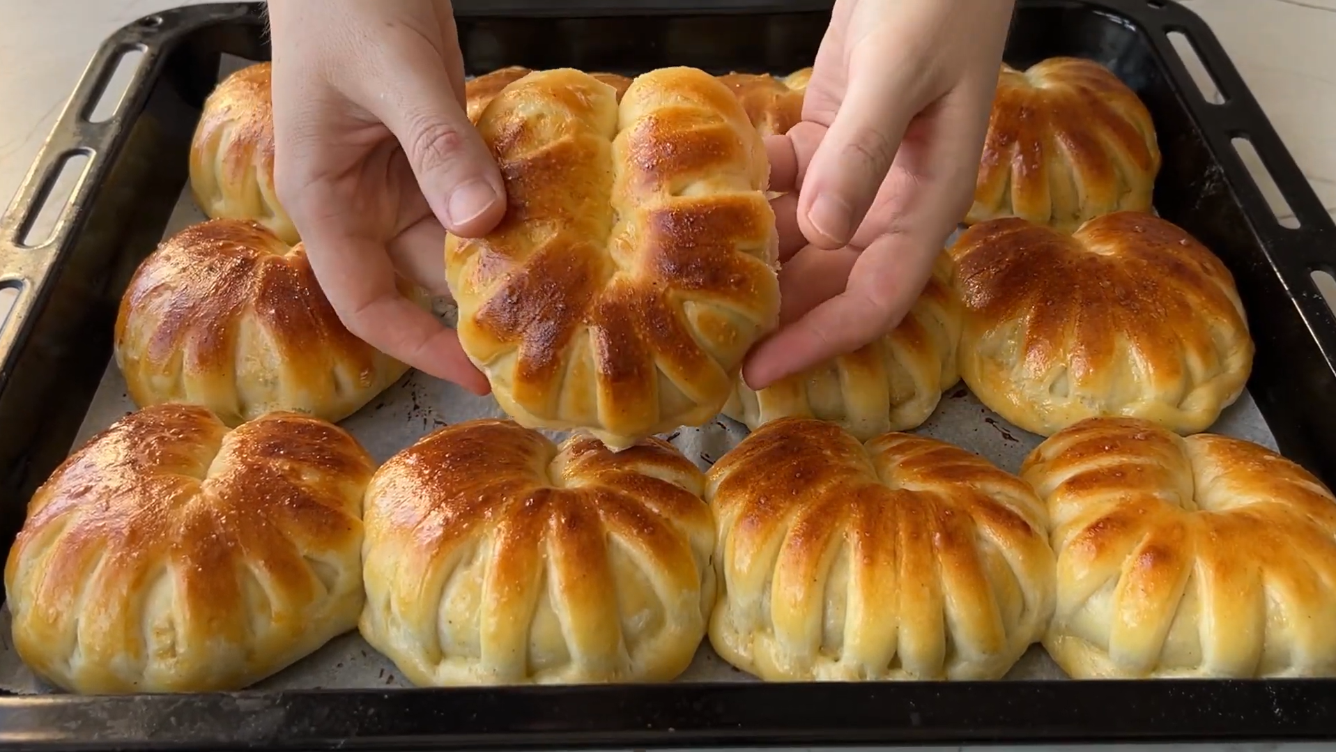 This famous bakery sells 1000 of these every day