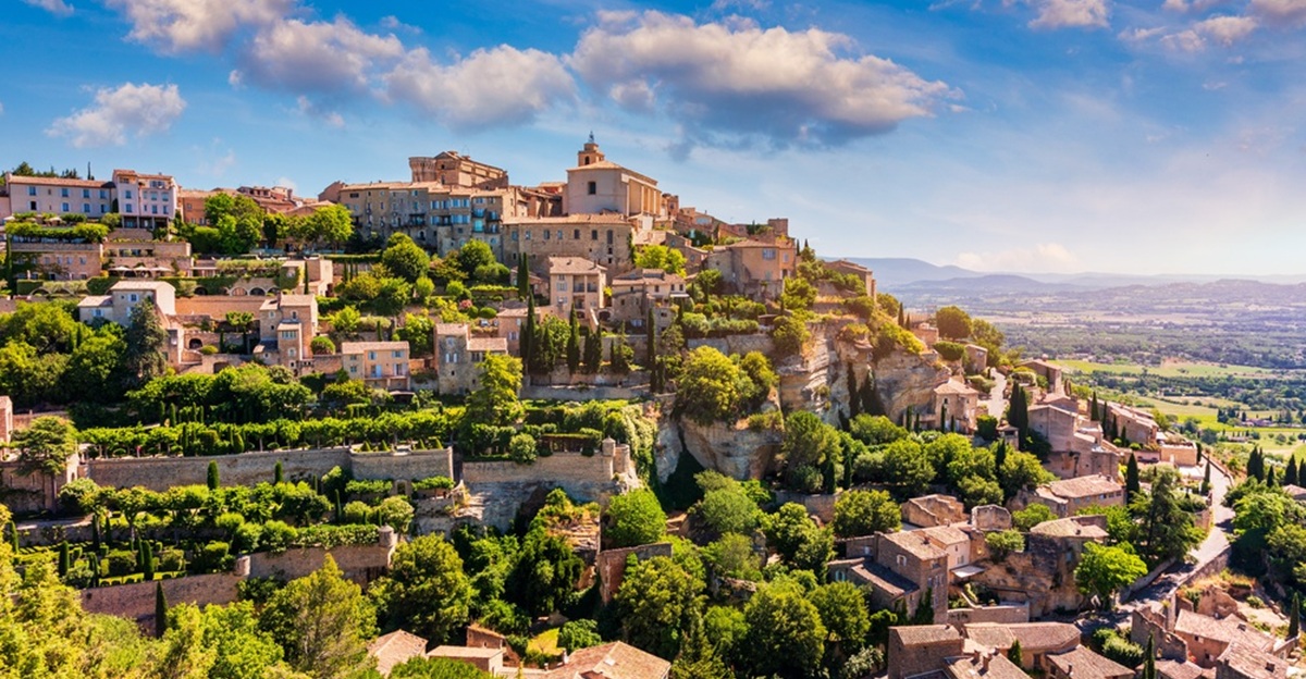 16 popular European destinations that shine in late May