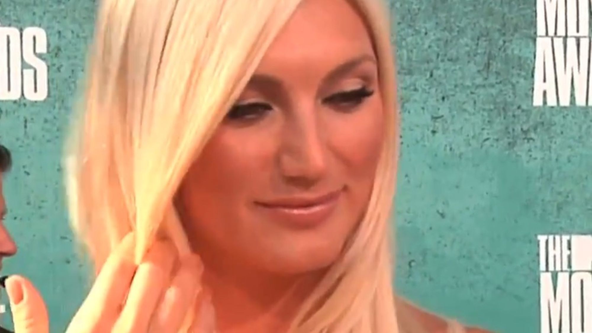 Brooke Hogan says trolls 'demonised' bikini photo in tribute to her ...