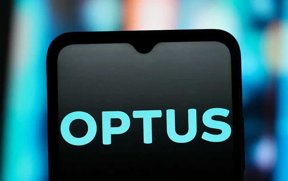 Singtel to sell Optus stake after $7.32b spectrum bill