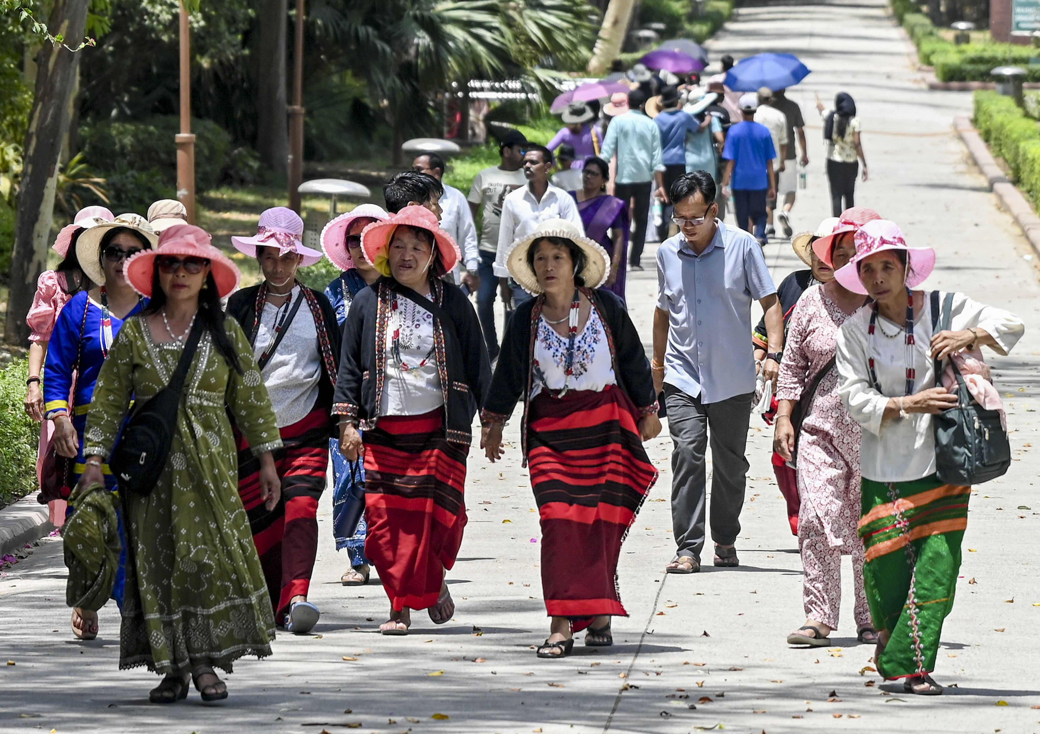 Banda sizzles at 47.4 degrees Celsius as intense heat continues across ...