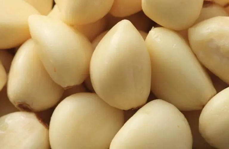 11 health benefits of eating garlic