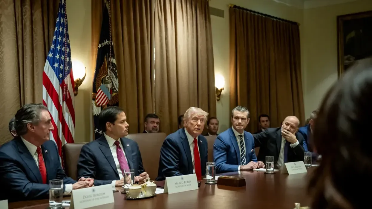 Video evidence proves it: This is Trump's biggest Cabinet 'bootlicker'