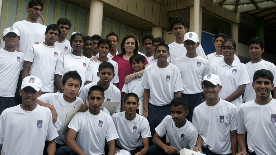 Nita Ambani laughs off student's Mumbai Indians jibe at DAIS event