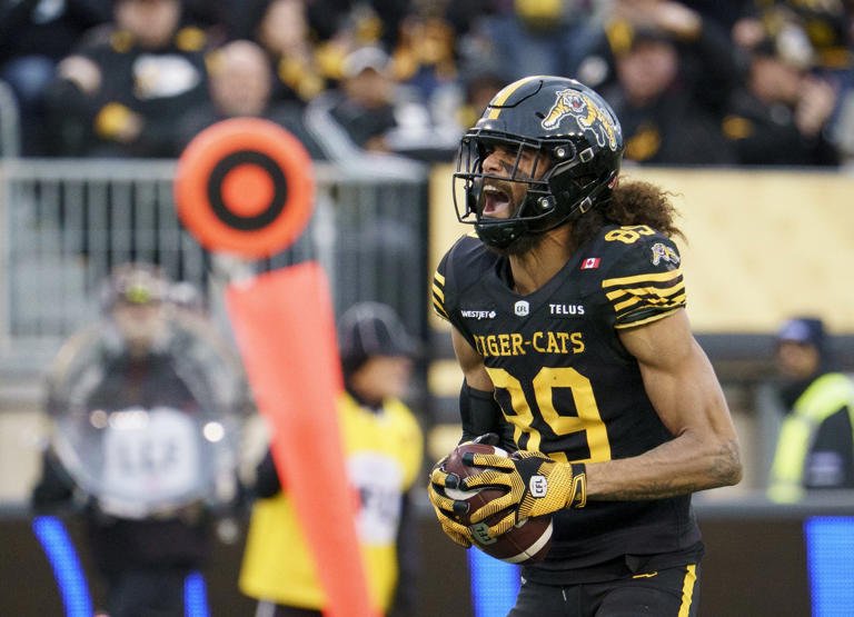 Ticats sign star receiver Kenny Lawler to extension through 2028 season