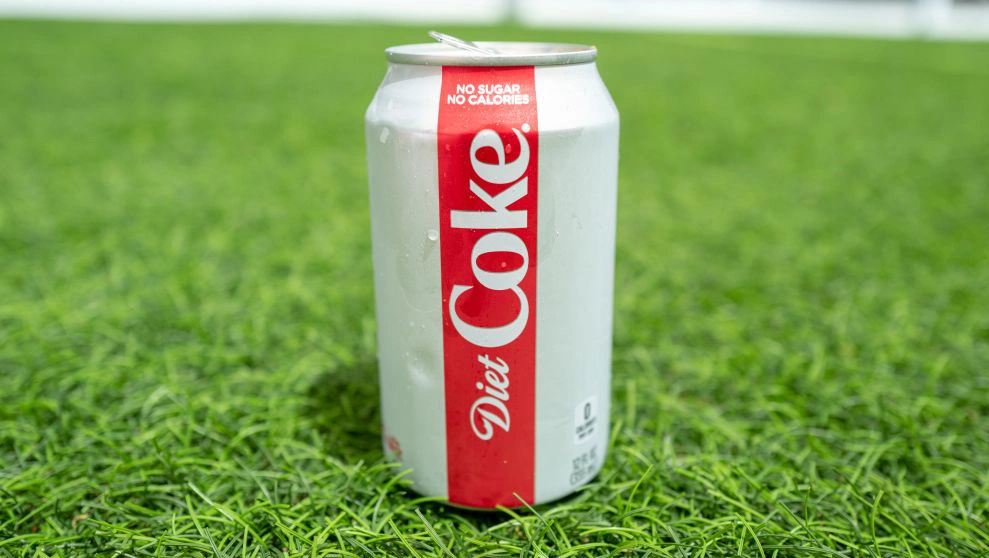 Low- and no-calorie drinks now outsell high-calorie in Canada