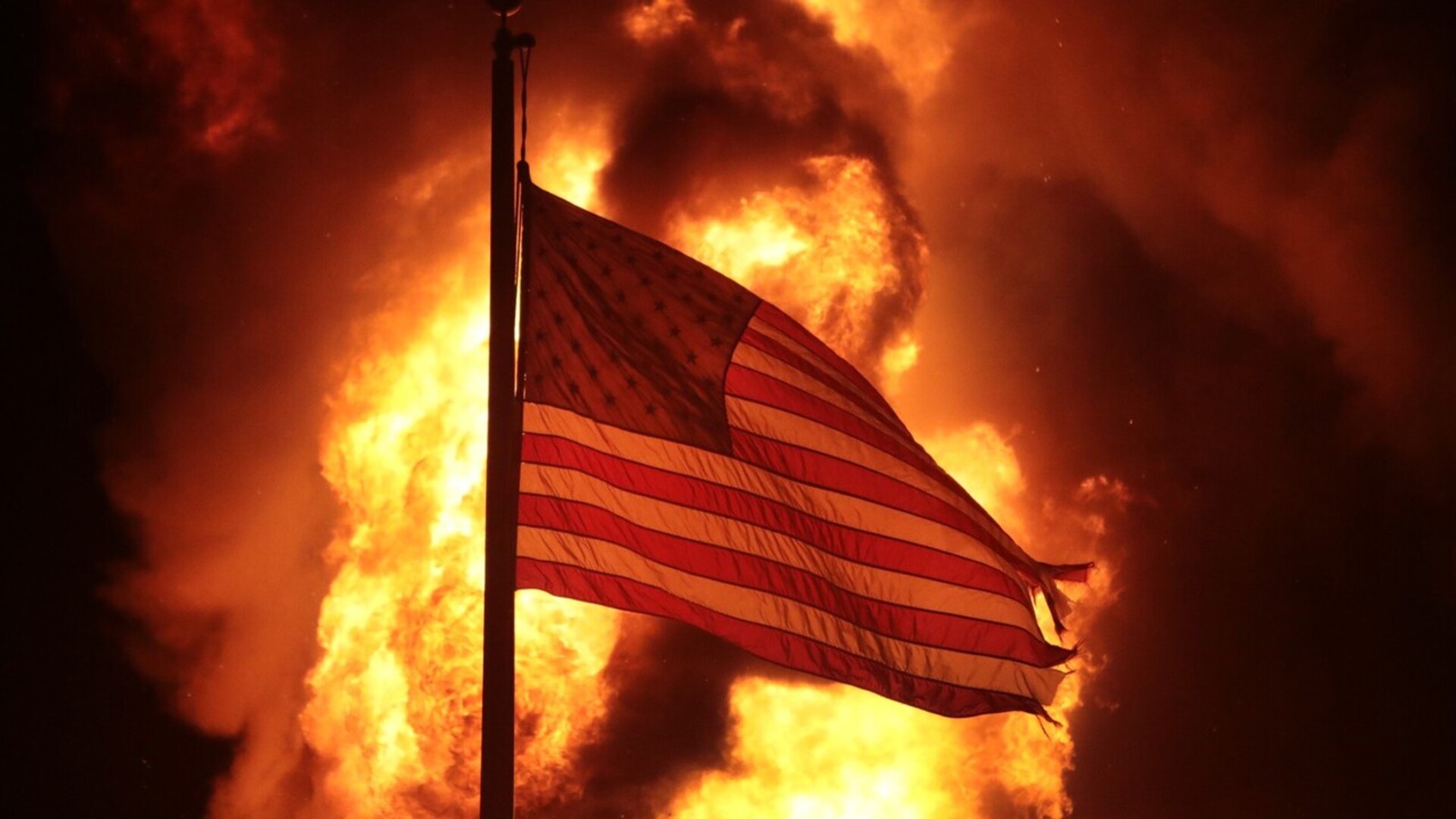 Media blasted for diminishing BLM chaos while demonising January 6