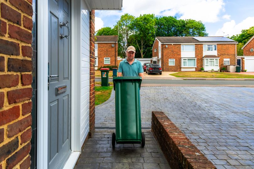 Binman issues guidance to all residents who wait until 6am to put their ...