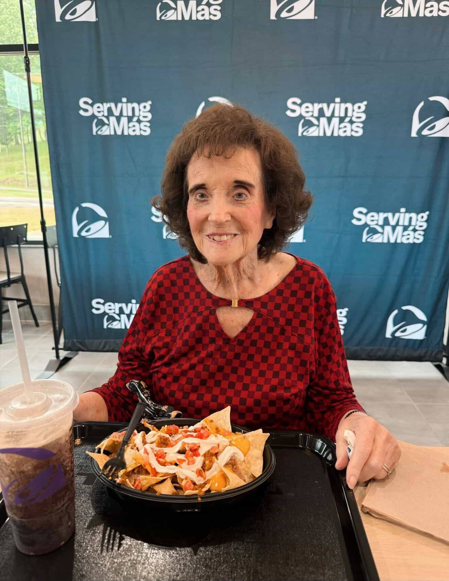 Taco Bell superfan with terminal cancer waited 86 years for one to open ...
