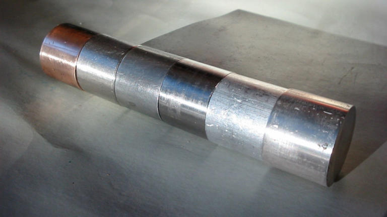 New AI-guided alloy discovery method could speed up extreme heat metal ...