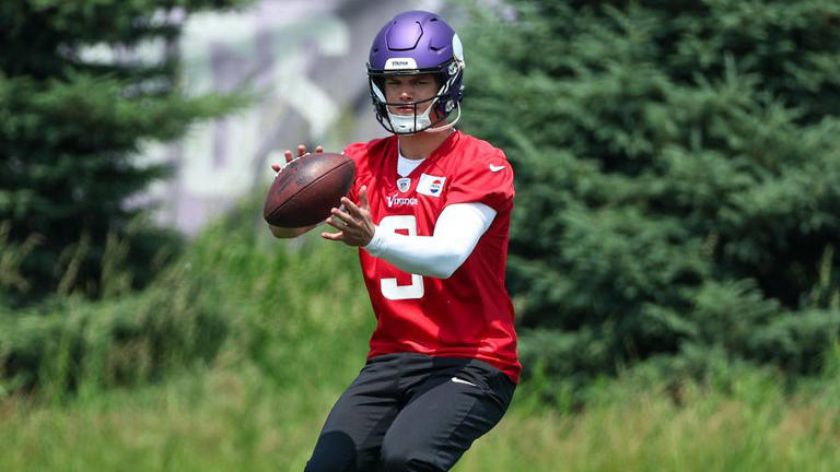 3 intriguing position battles to follow during 2026 Vikings OTAs