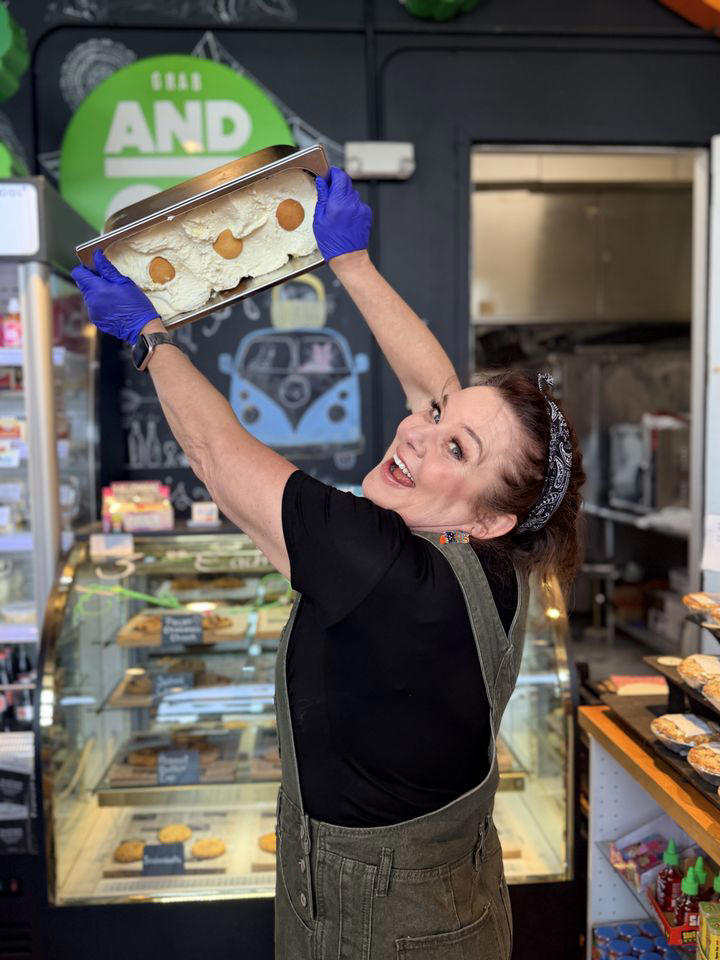 I drive an hour each way just to eat this Texas banana pudding—here’s ...