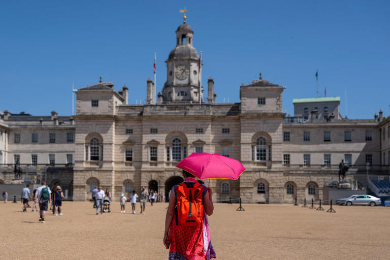 Hottest May day record broken as temperature hits 35.1C - live