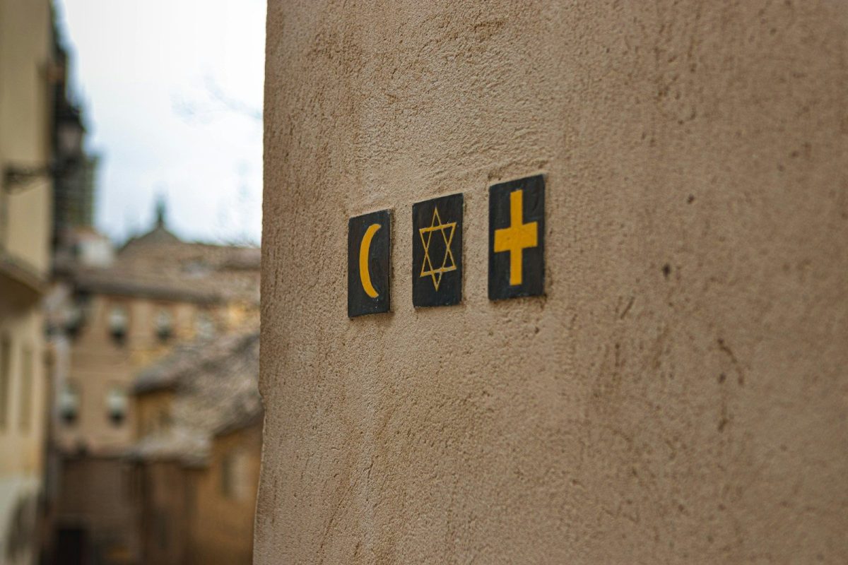 10 major world religions travelers may notice around the globe