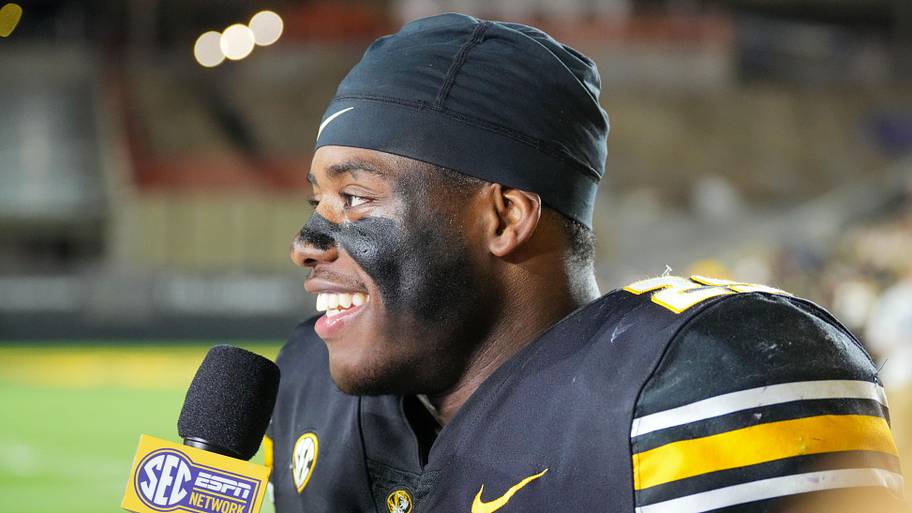 Anonymous SEC coach makes bold statement about elite RB before 2026 season