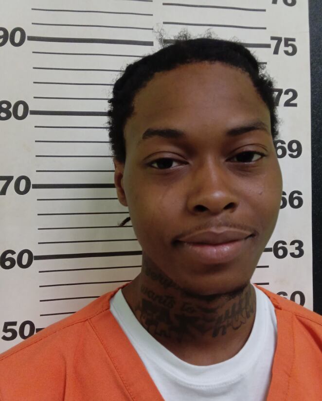 Man turns himself in after 2 found shot to death in crashed car, Tunica ...