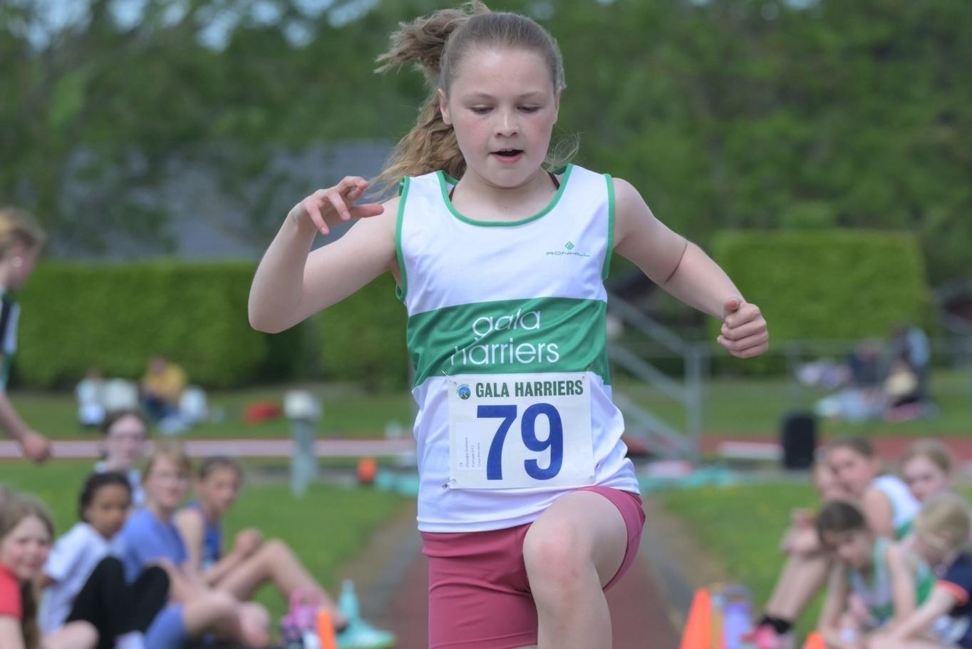 Gala Harriers win 19 out of 22 contested classes at athletics trials