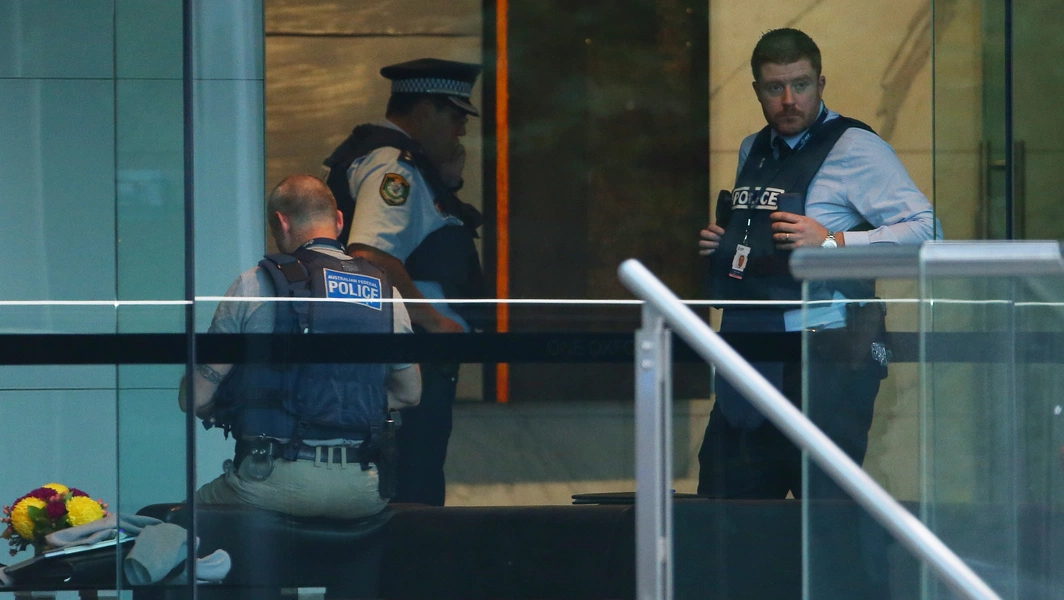 Council defends Bourke St alert as police downplay threat