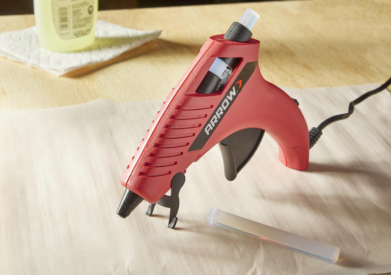 How to use a glue gun for crafting and home DIY