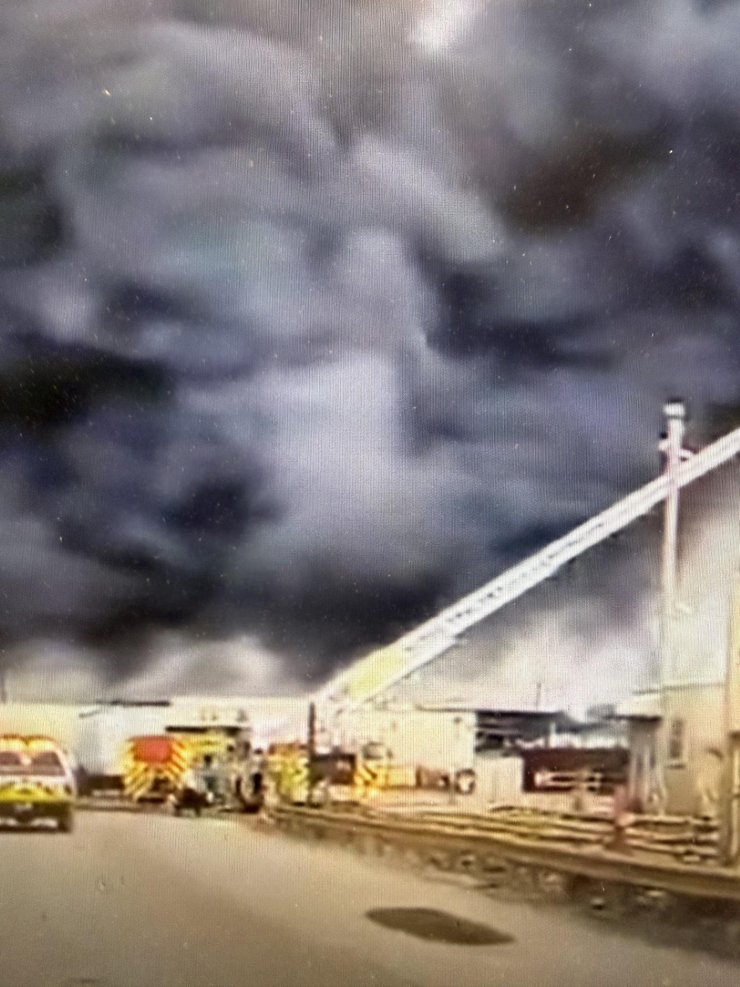 Massive junkyard fire wreaks havoc in Miami-Dade