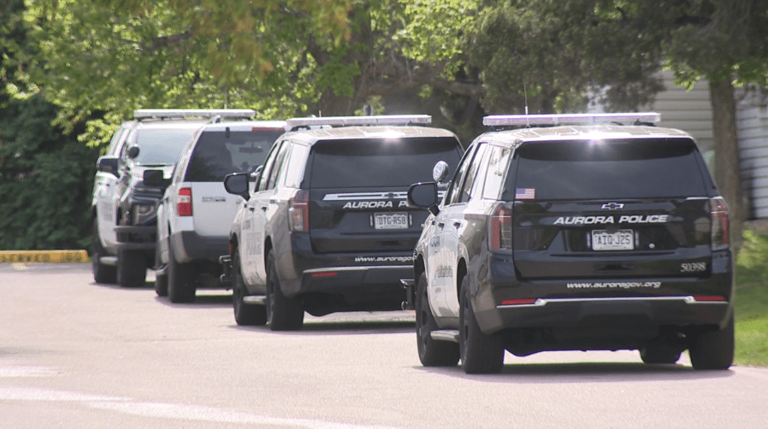 Man dead after verbal altercation leads to shooting at Aurora apartment ...
