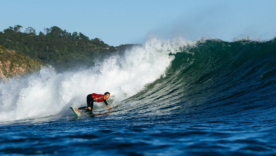 Surf photographer hospitalised after marine animal bite at WSL event