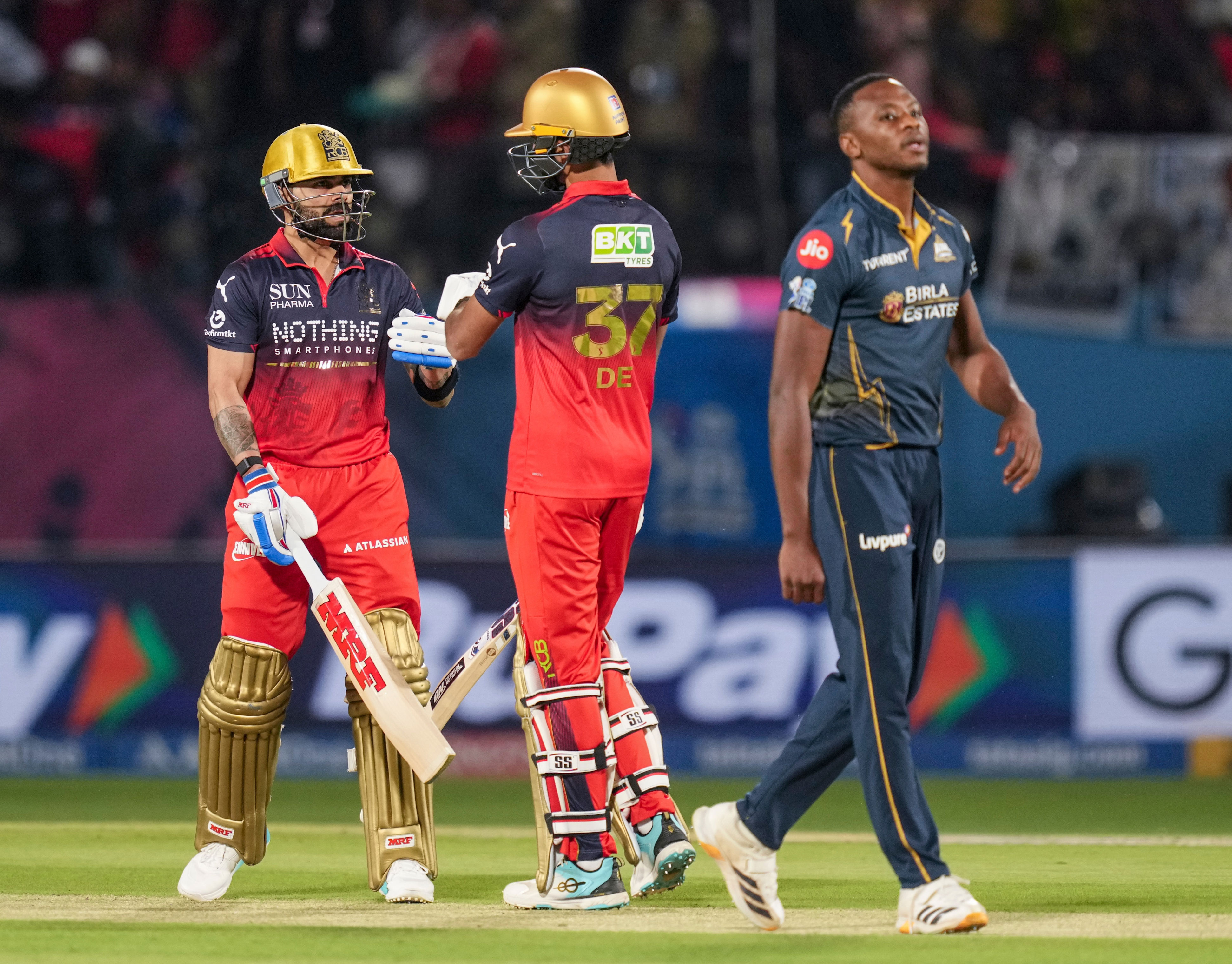 Ee Salavu Cup Namde? Ruthless RCB demolish Gujarat to book direct ...