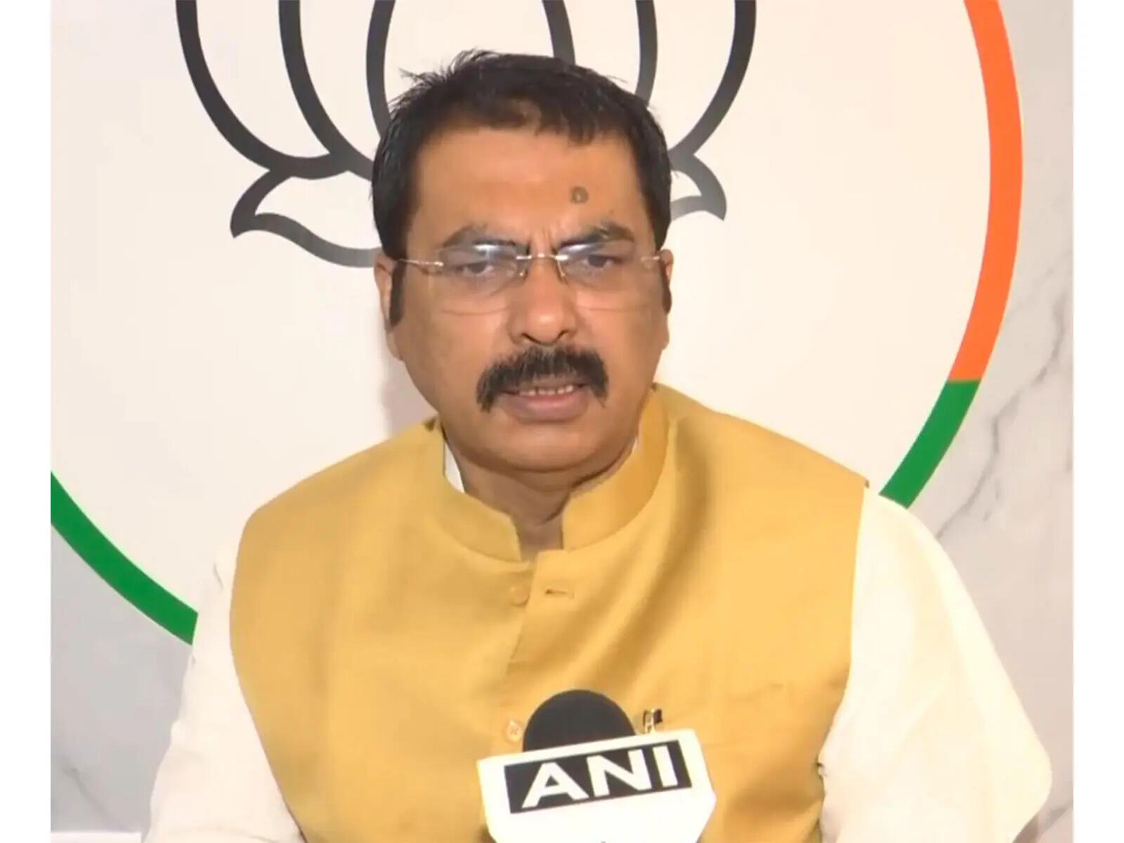 No trace of opposition will remain if BJP opens doors: Saraogi