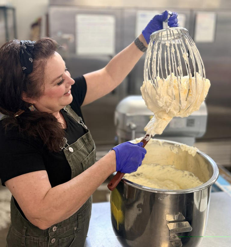 I drive an hour each way just to eat this Texas banana pudding—here’s ...