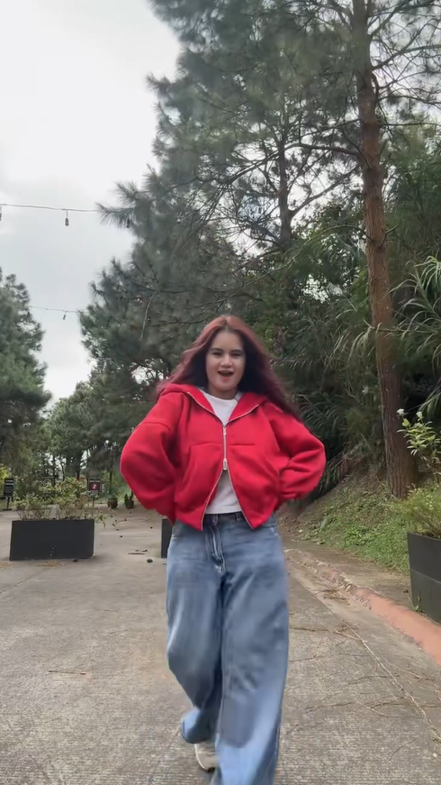 When the music hits and everyone starts dancing