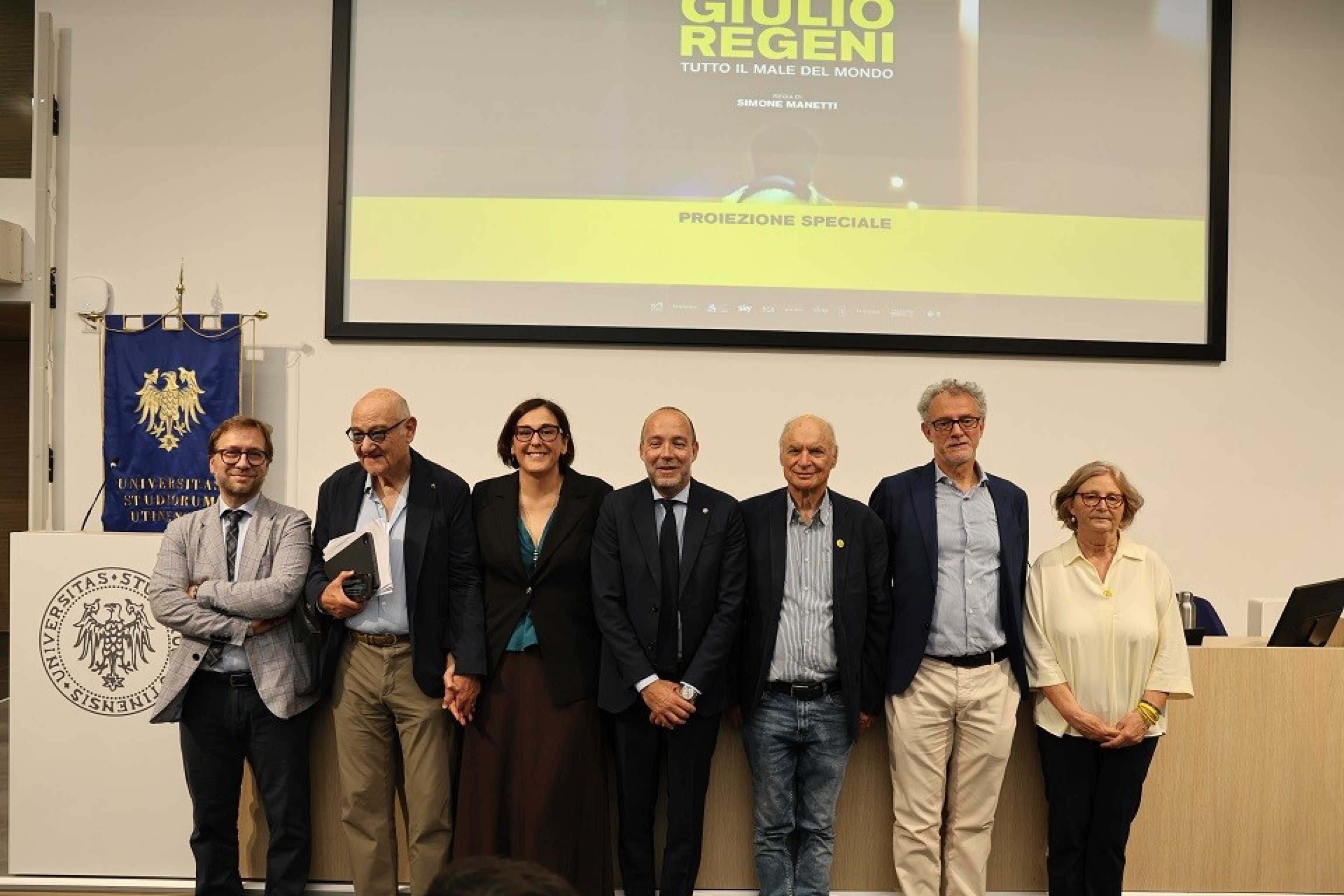 Ai genitori di Regeni il simbolo dell'Università di Udine