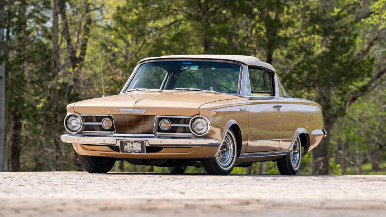 Most prototypes die in a vault, this 1964 Plymouth Targa got 52K miles ...