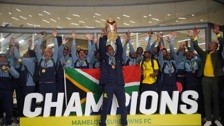 Denis Onyango: CAF Champions League triumph sets up Mamelodi Sundowns ...