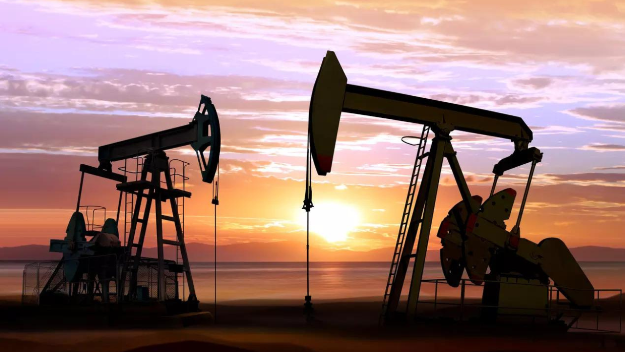 India crude processing falls 8.9% in April; Middle East supply shifts ...