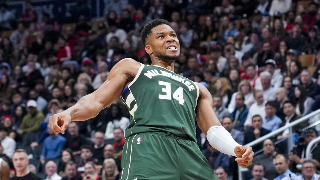 Heat make major bid for Giannis as Celtics loom